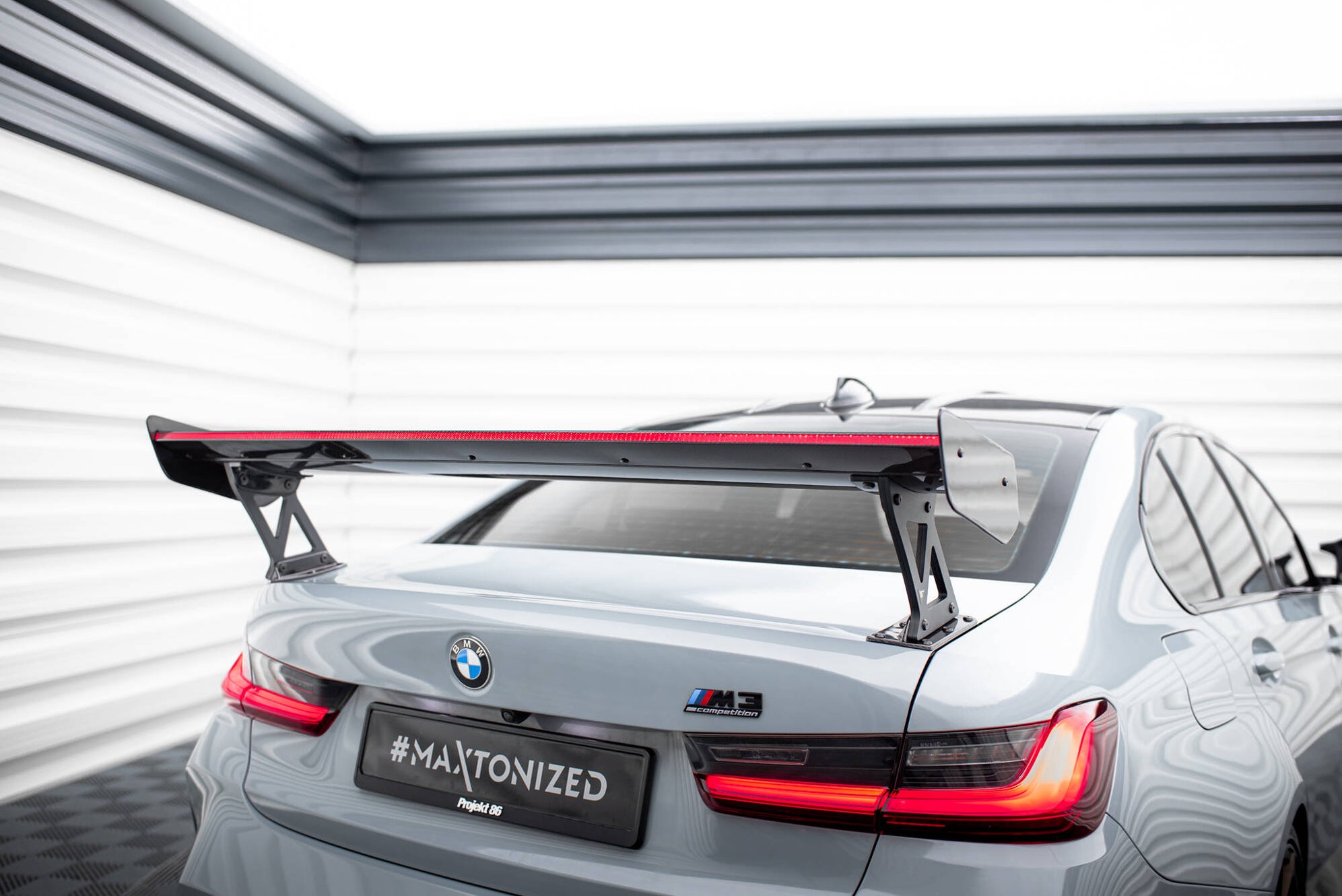 Maxton Design Carbon Spoiler With External Brackets Uprights + LED BMW ...