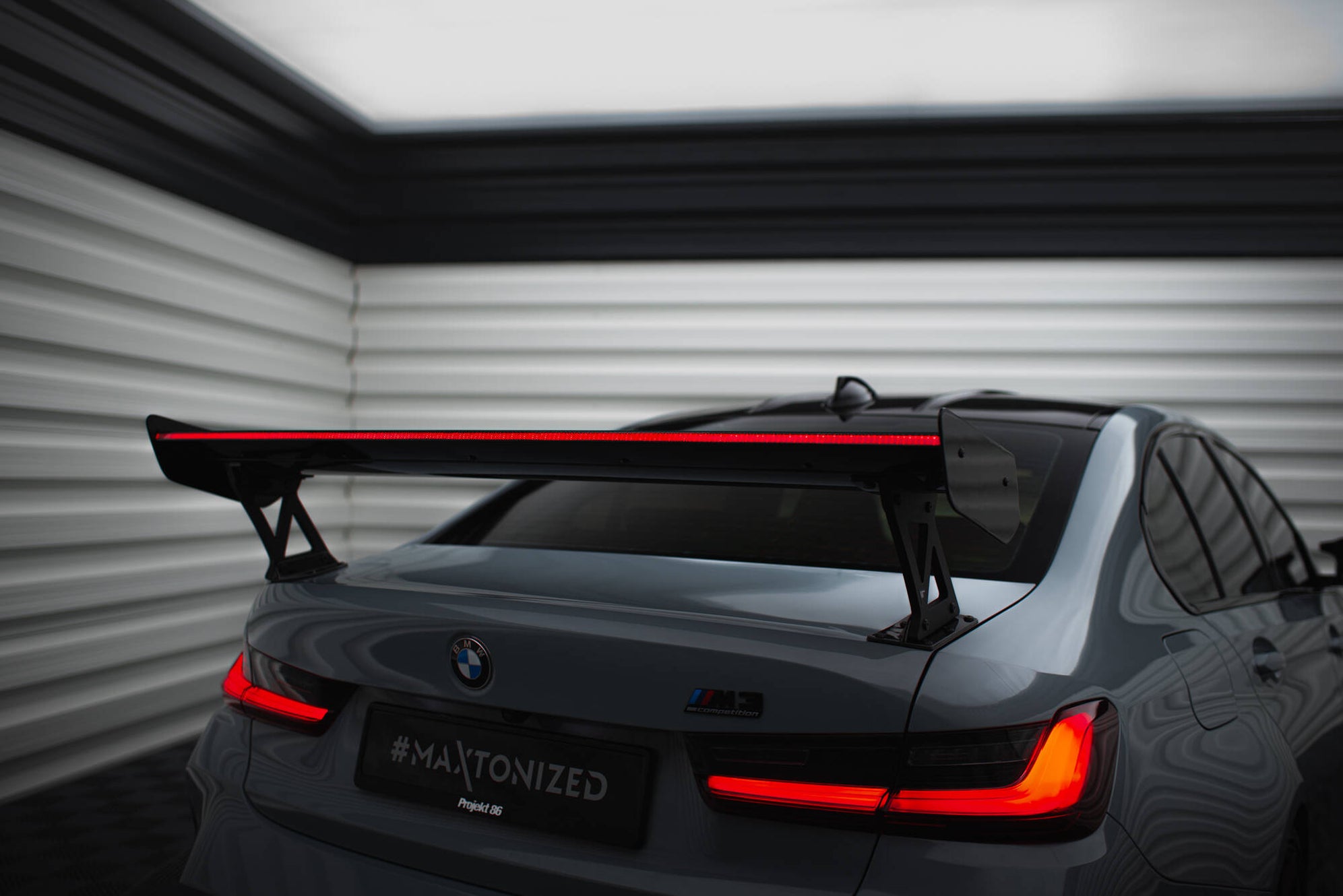 Maxton Design Carbon Spoiler With External Brackets Uprights + LED BMW ...
