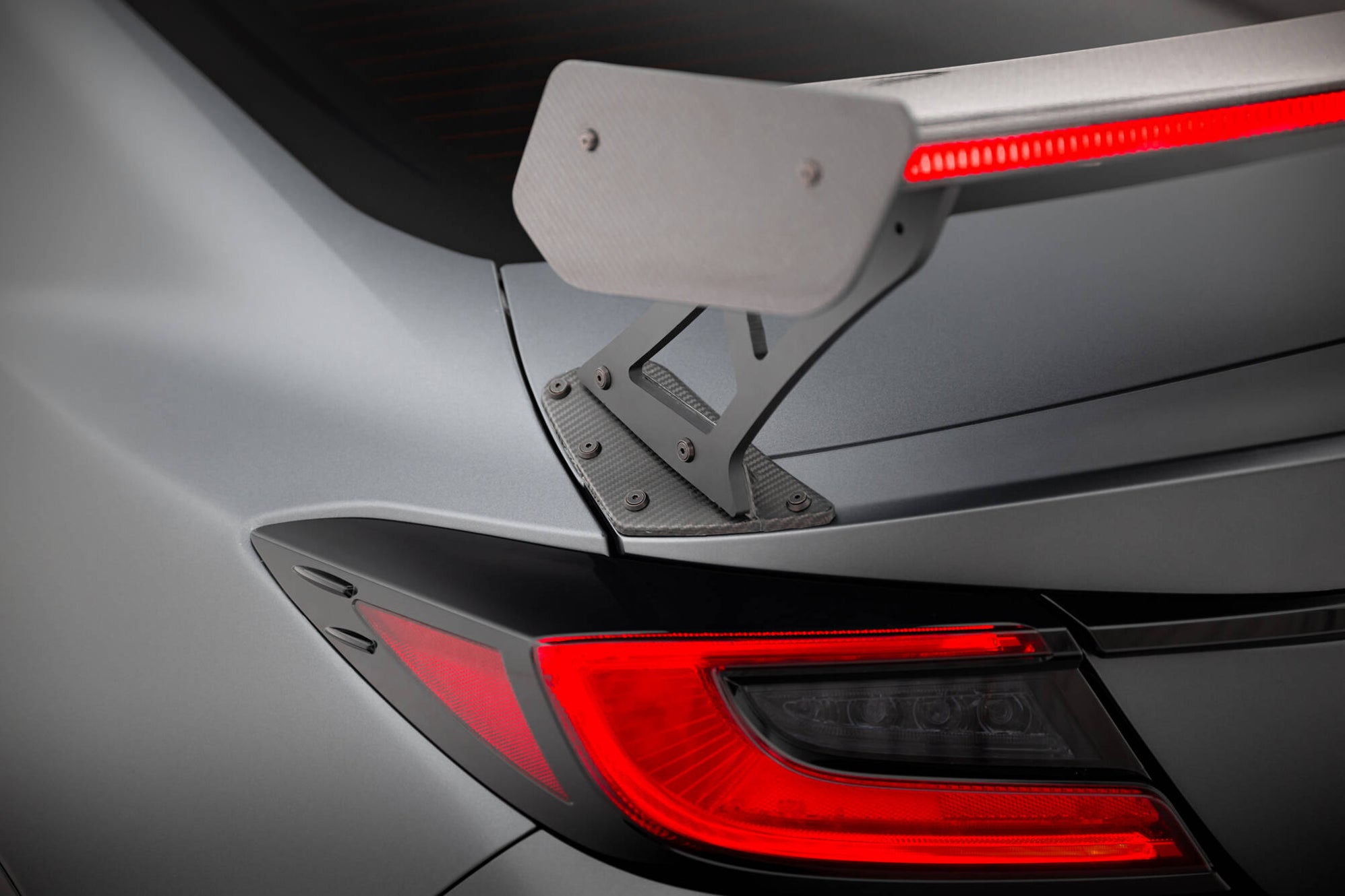 Maxton Design Carbon Spoiler With External Brackets Uprights + LED Toy ...