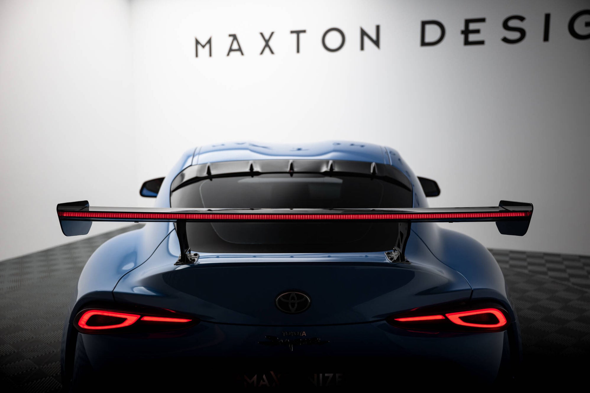 Maxton Design Carbon Spoiler With External Brackets Uprights + LED Toy ...
