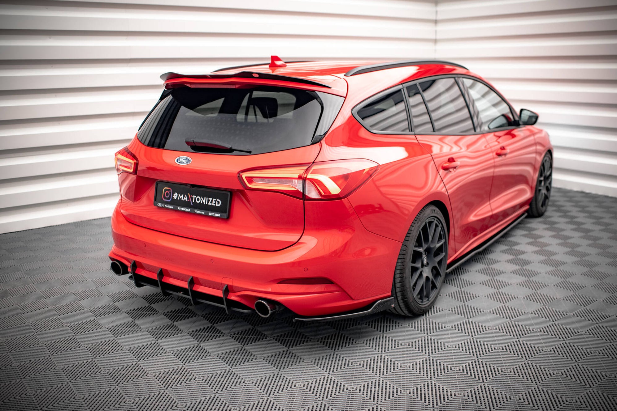Maxton Design Rear Side Splitters V.6 Ford Focus Estate ST Mk4 — Maxton ...