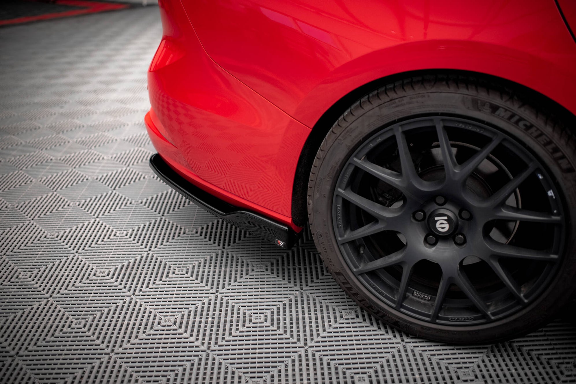 Maxton Design Rear Side Splitters V.6 Ford Focus Estate ST Mk4 — Maxton ...