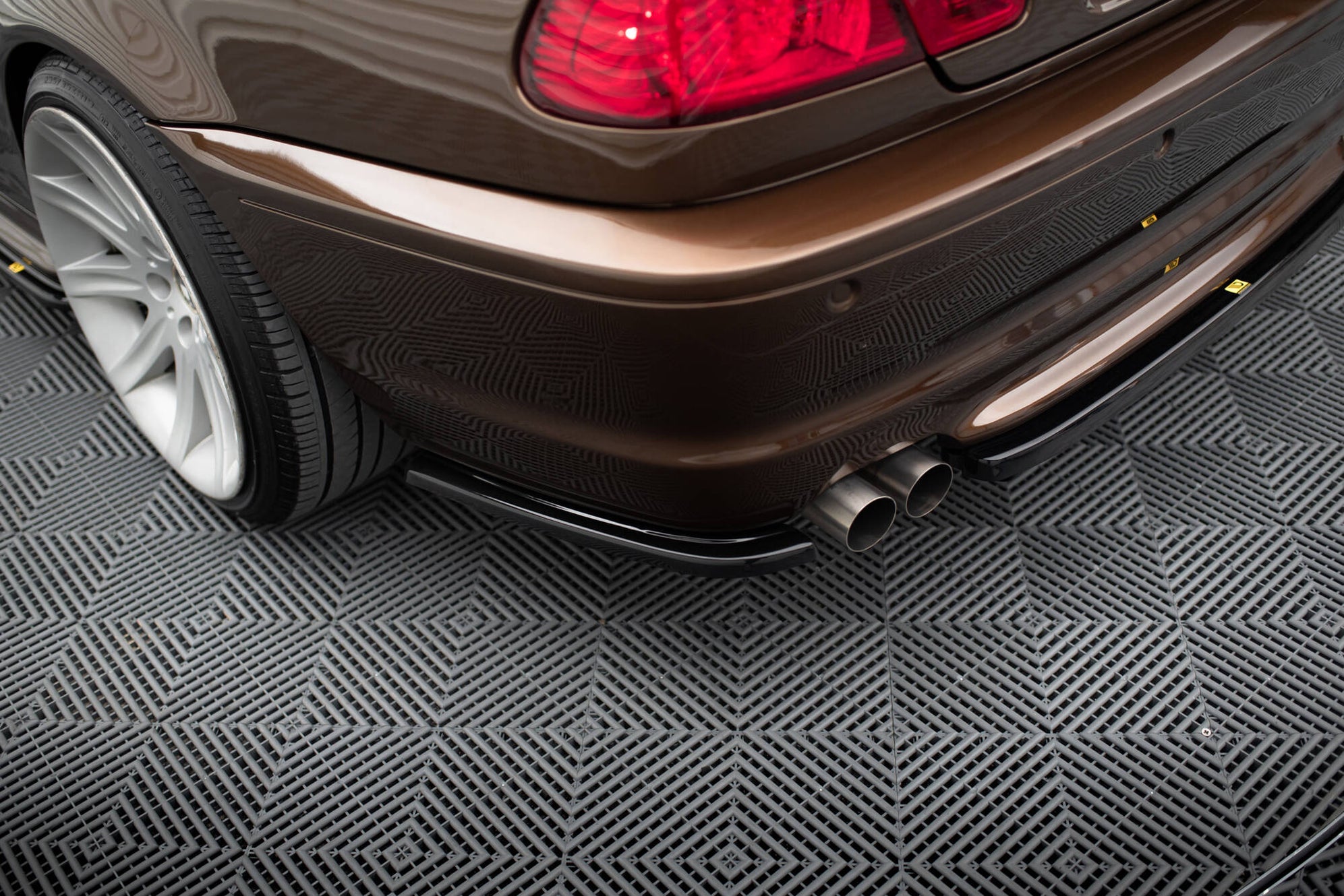 Maxton Design Rear Splitter BMW 3 E46 MPACK COUPE (with vertical bars ...