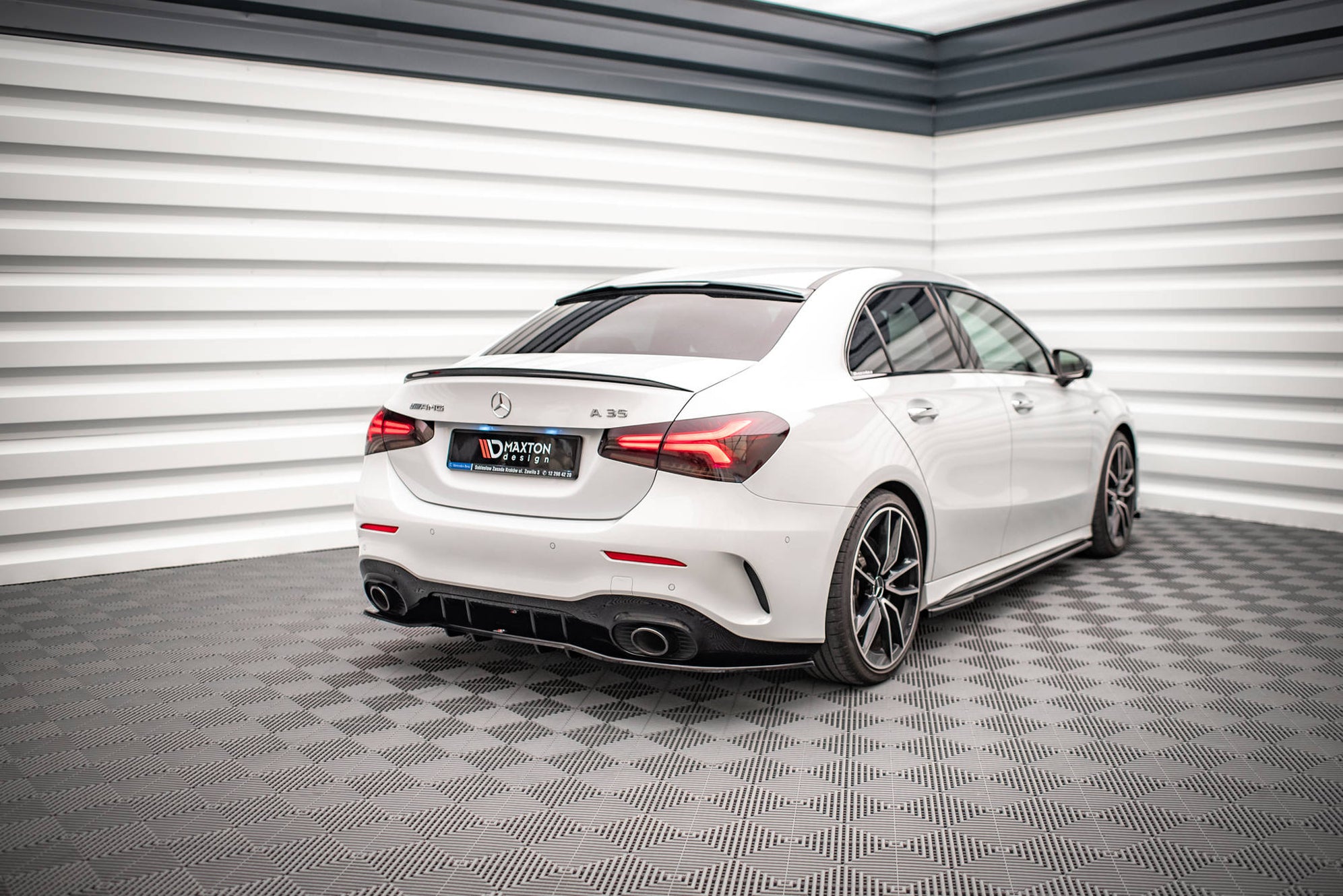 Maxton Design Rear Splitter (with vertical bars) V.1 Mercedes A 35 AMG ...