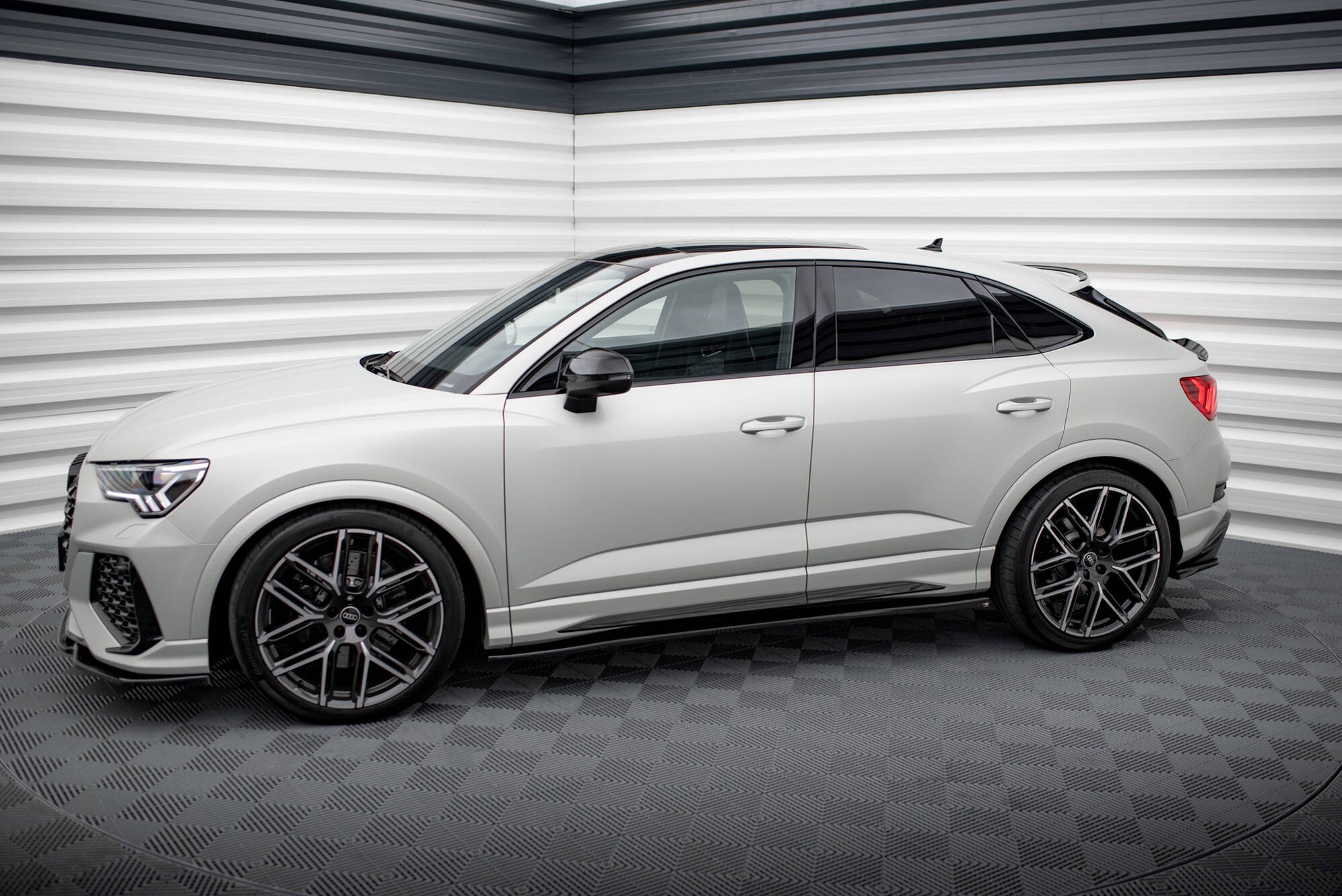 Buy Maxton Design Side Skirts Diffusers V.2 Audi Q3 S-Line / RSQ3 F3 ...