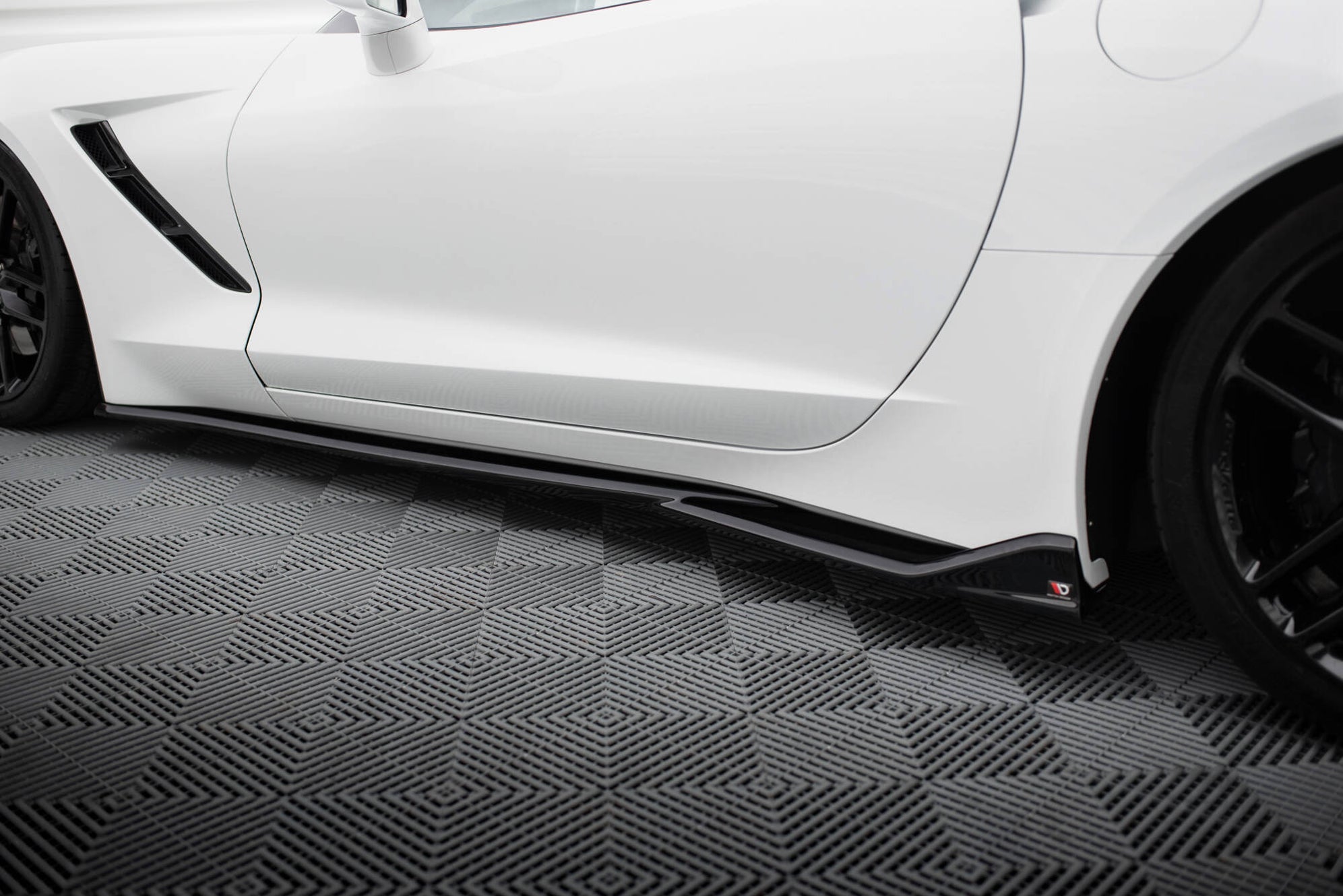 Buy Maxton Design Side Skirts Diffusers V.2 Chevrolet Corvette Stingray ...