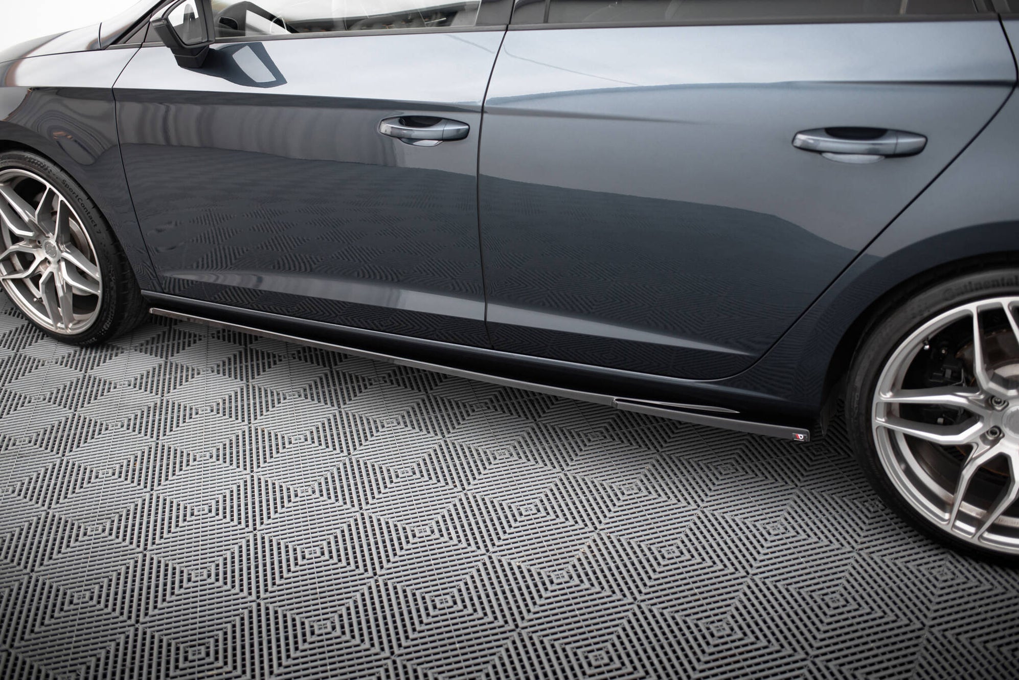Maxton Design Side Skirts Diffusers V.5 Seat Leon Cupra / FR Mk3 / Mk3 ...